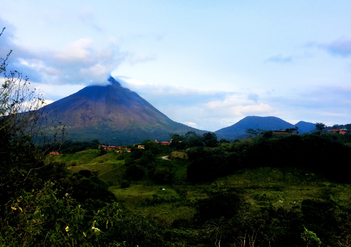 Hiking the Cerro Chato volcano – Learning from landscapes